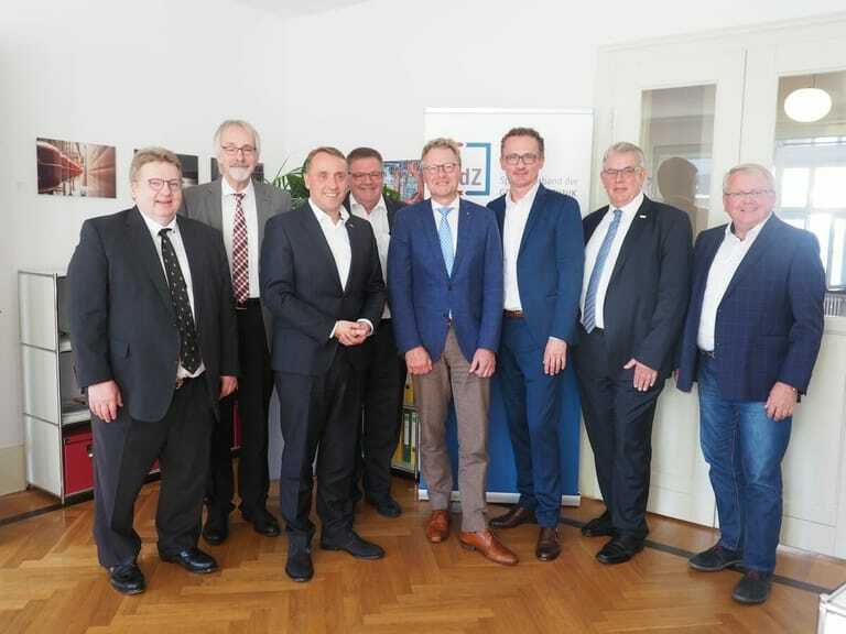 Dr. Michael Pietsch wird neuer Präsident des VdZ - Si